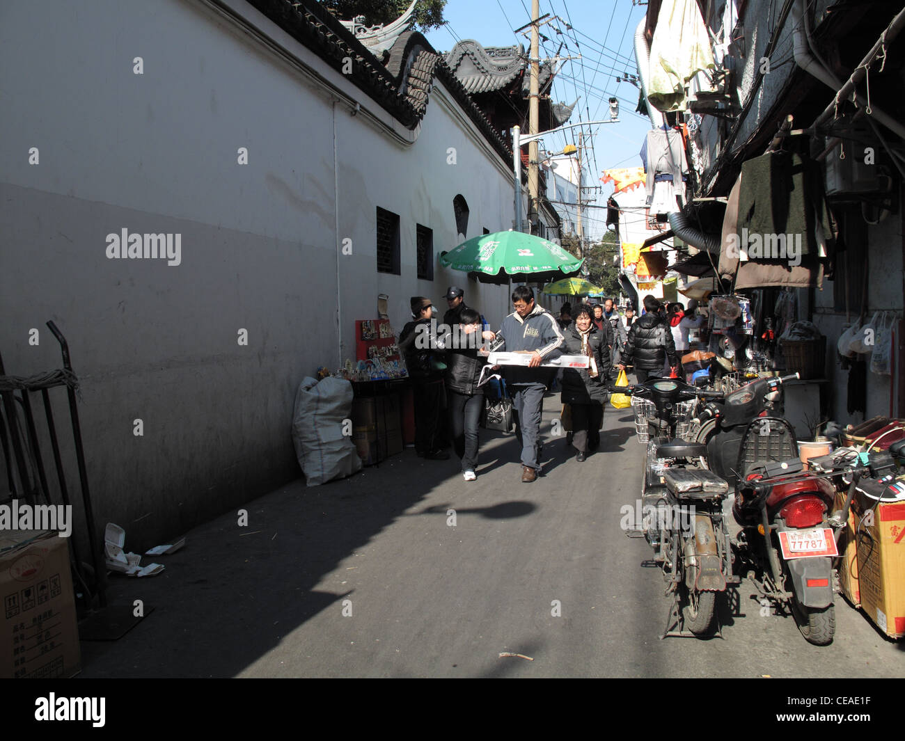 Backstreet shanghai hi-res stock photography and images - Alamy