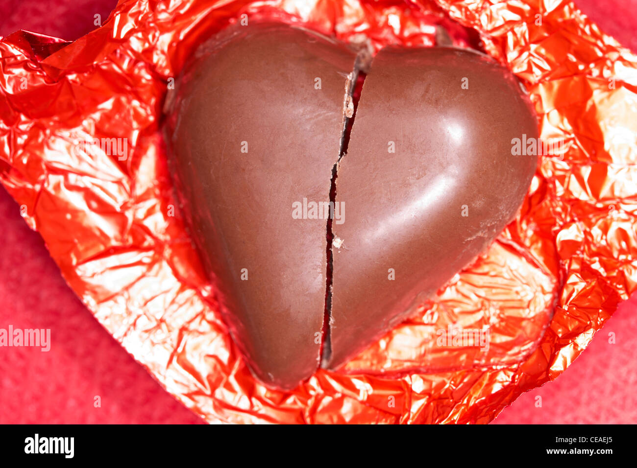 Unwrapped broken heart hi-res stock photography and images - Alamy