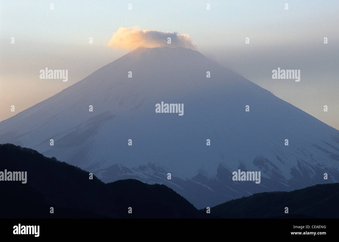 Mount fuji tourist attractions hi-res stock photography and images - Alamy