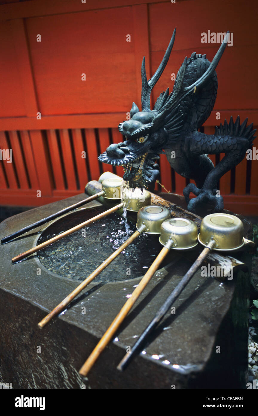 Water fountain and ceremonial ladles, Moto Hakone shrine, Japan Stock ...