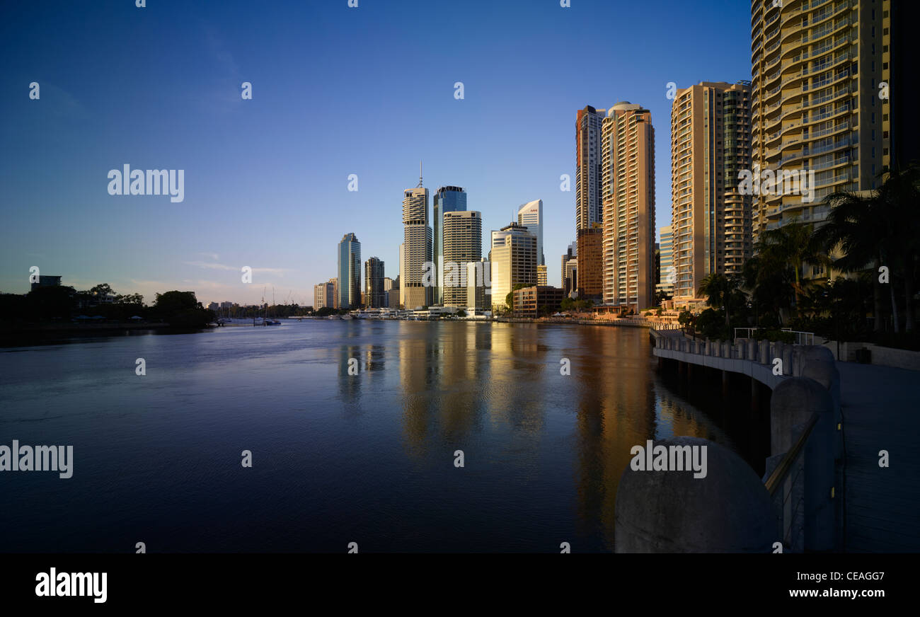 Brisbane cityscape and river Stock Photo - Alamy