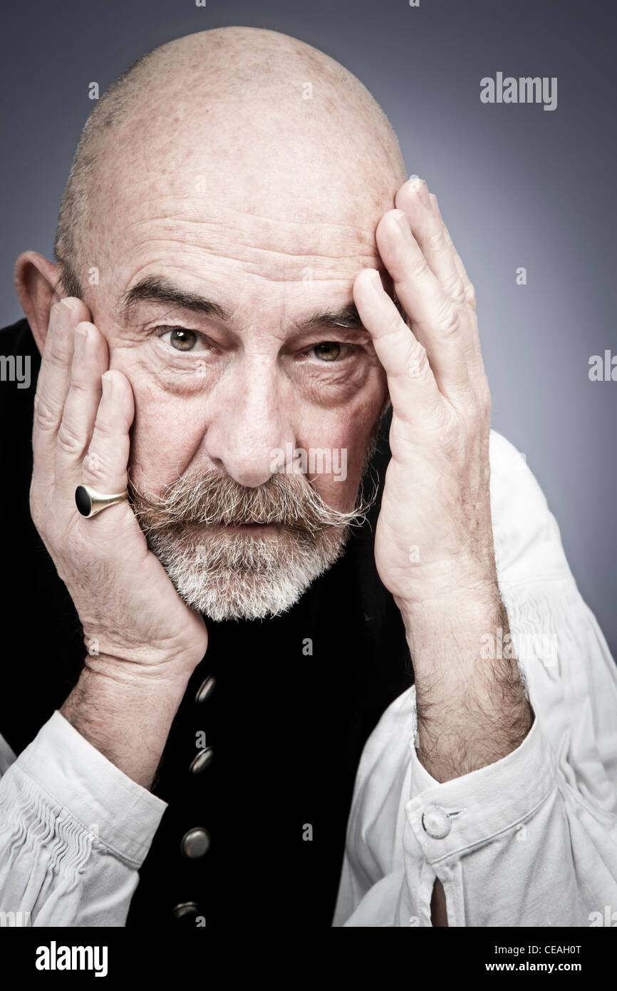 Old man white beard profile hi-res stock photography and images - Alamy
