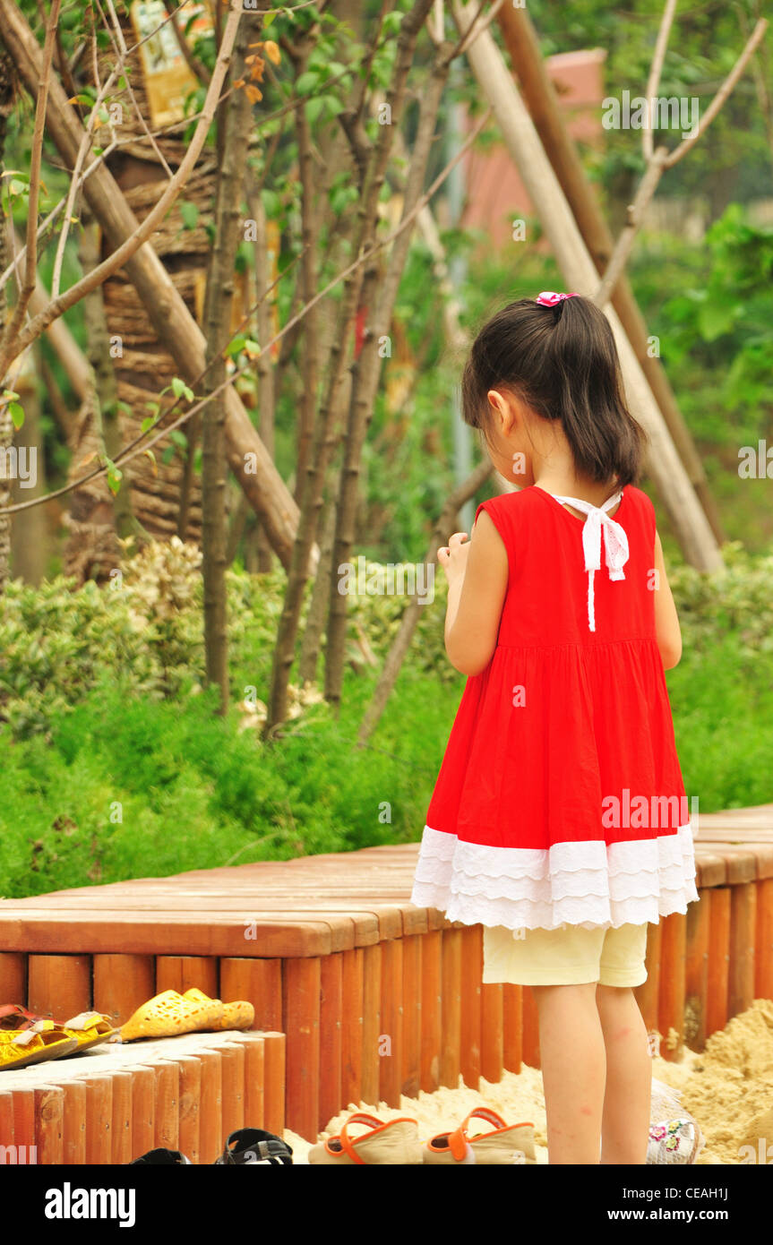 rear view of a little girl Stock Photo - Alamy