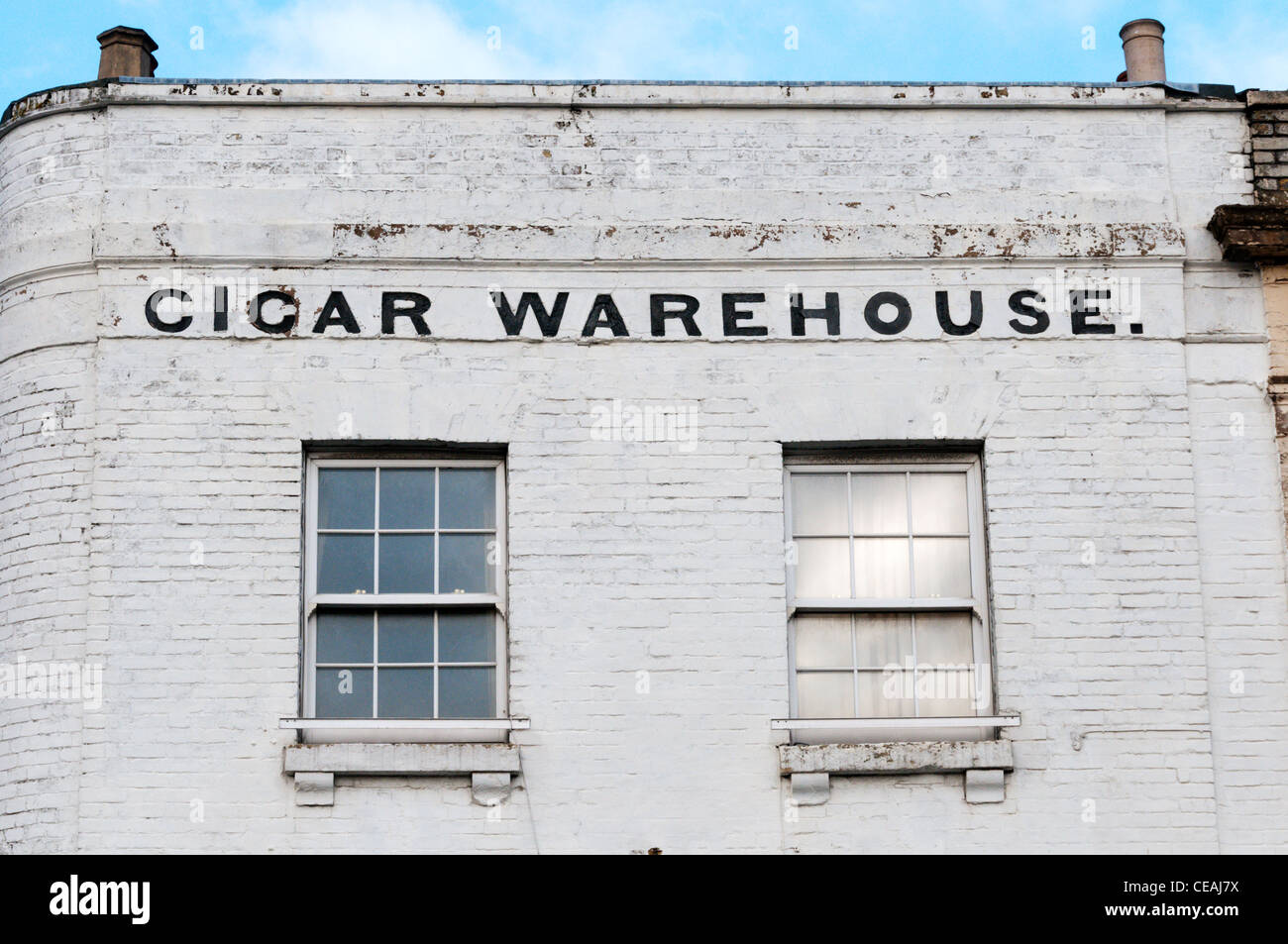 White building sign hi-res stock photography and images - Alamy