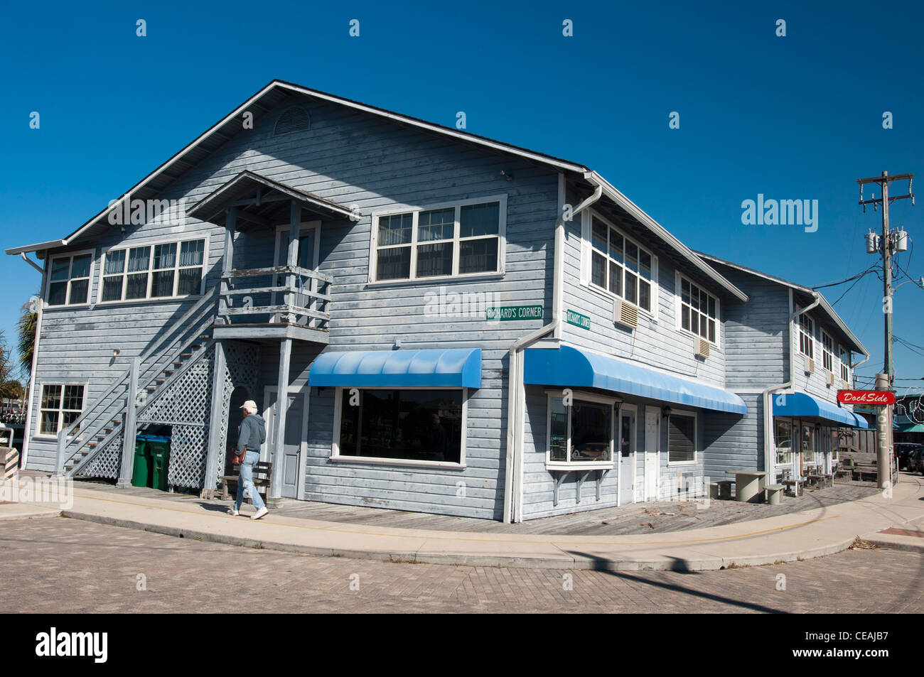 Corner house architecture hi-res stock photography and images - Alamy