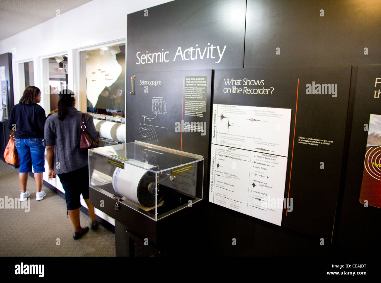 Jaggar Museum, on the rim of Big Island's Kilauea Caldera, Hawaii ...