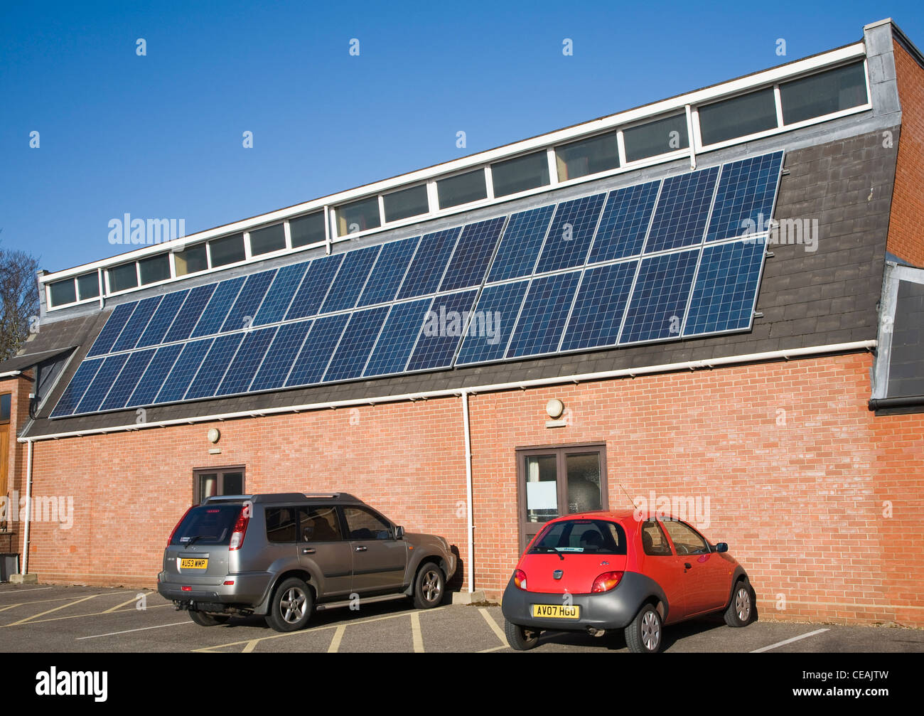 Community centre solar power hi-res stock photography and images - Alamy