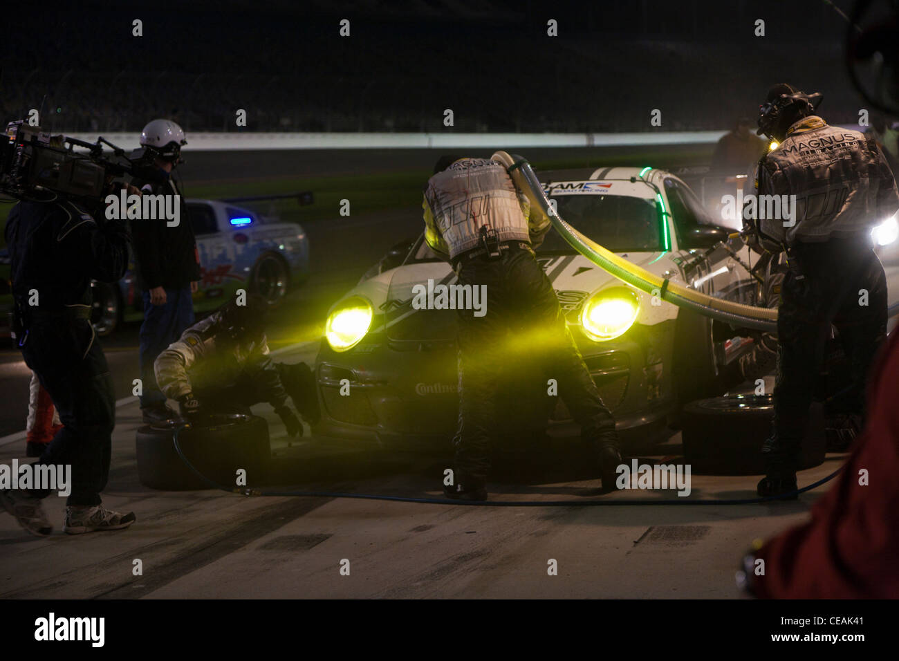 Magnus racing pit stop night hi-res stock photography and images - Alamy