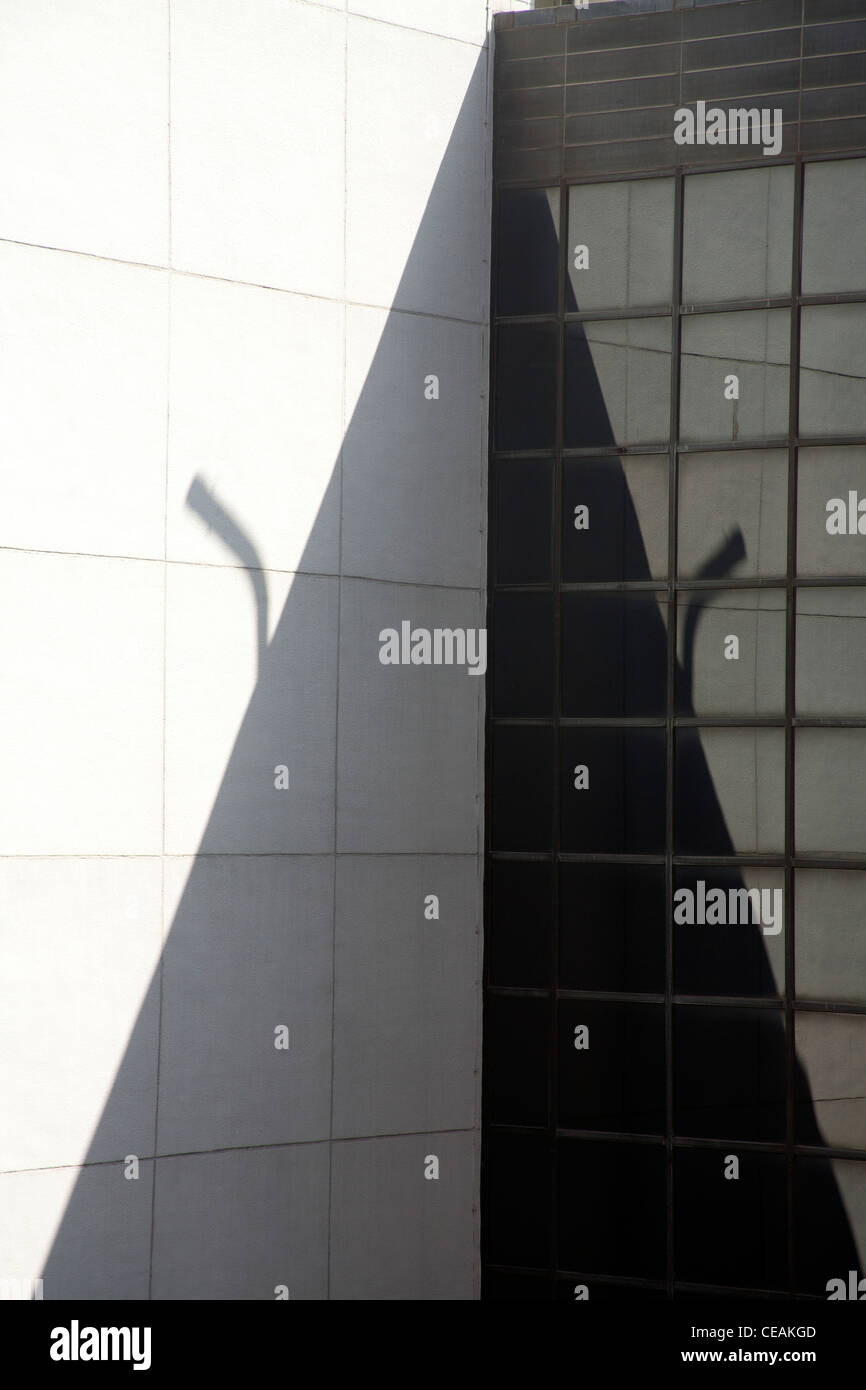 Triangle shaped building hi-res stock photography and images - Alamy