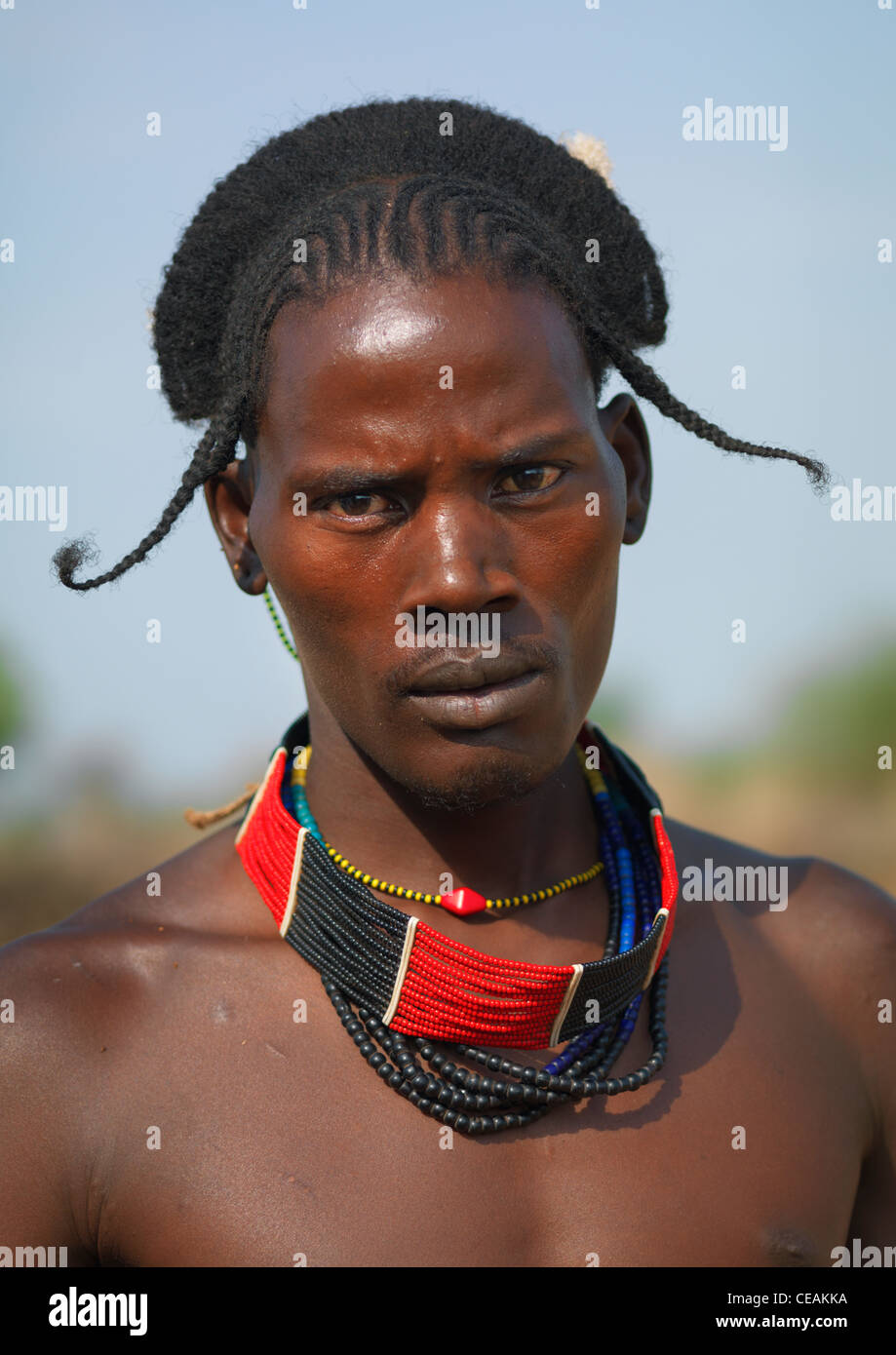 Handcrafts picture photograph head and shoulders jewel hi-res stock ...
