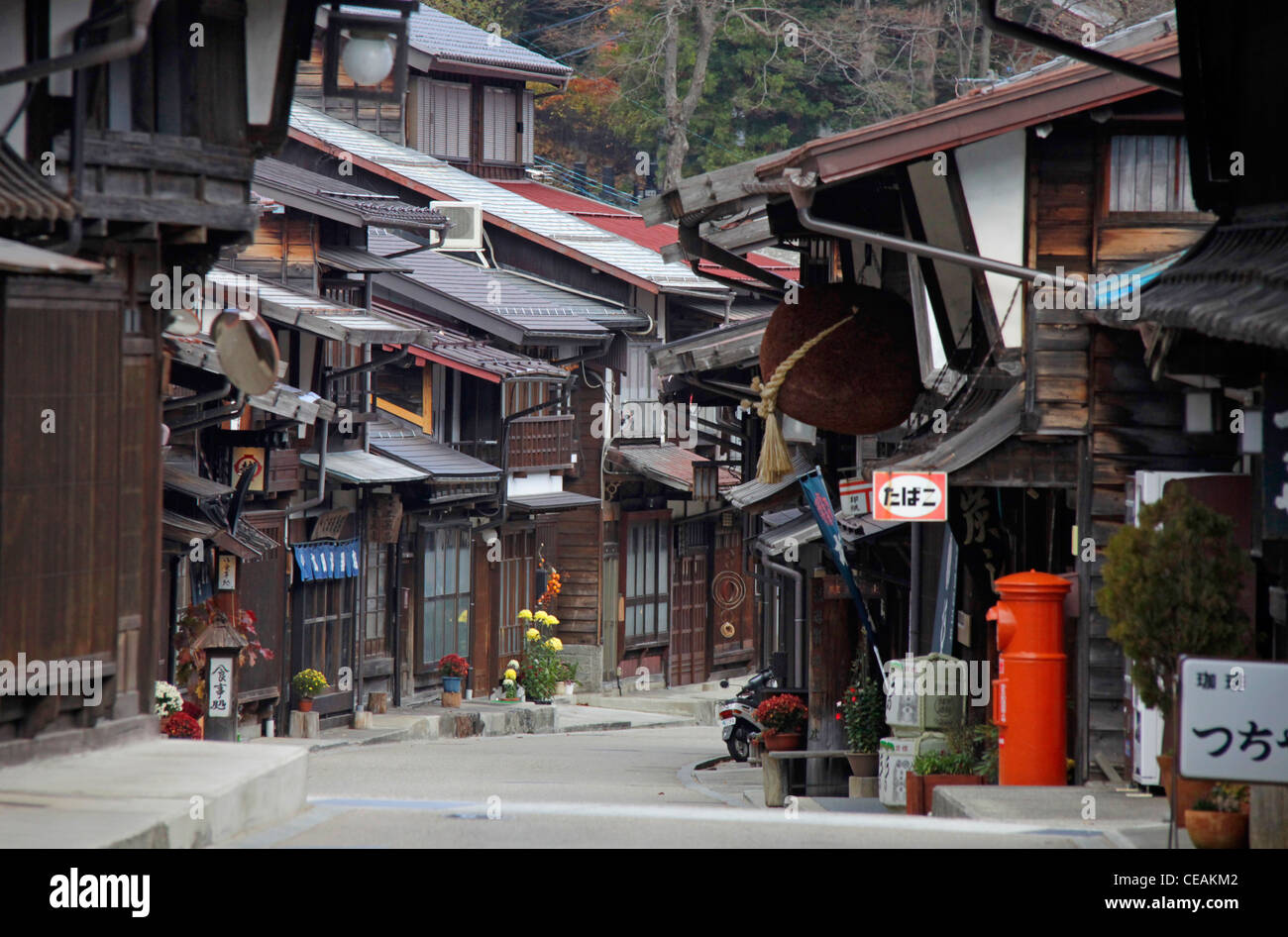 The main street Narai-juku historic town of Kisoji Nakasendo Stock ...