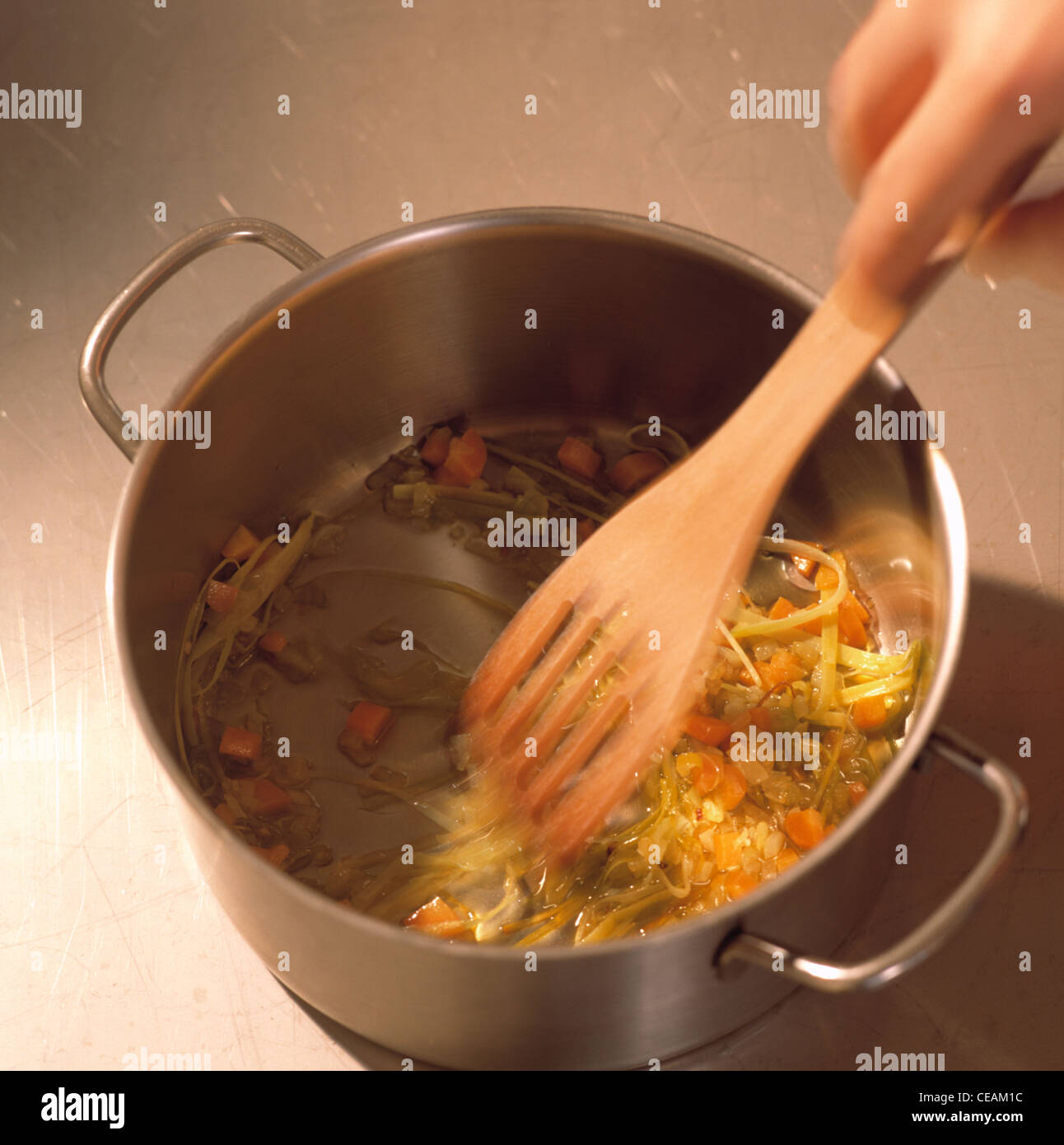 Blue mussels with Thyme Step 4: steam vegetable Stock Photo - Alamy