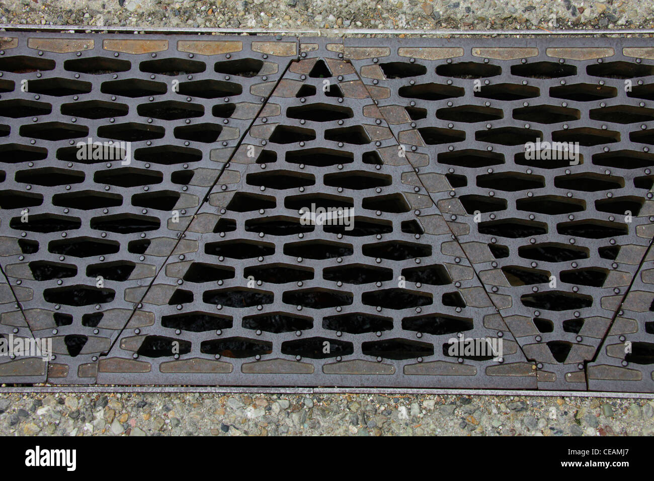 Drainage cover hi-res stock photography and images - Alamy
