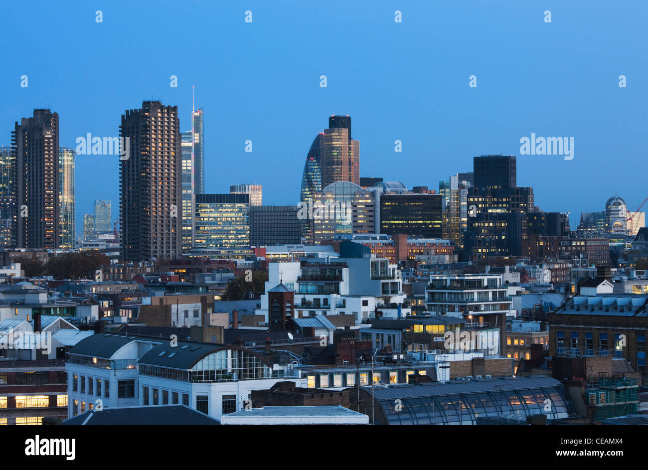 The city of london skyline at dusk hi-res stock photography and images ...