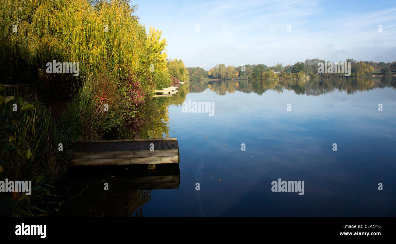 arrow valley lake country park redditch worcestershire Stock Photo - Alamy