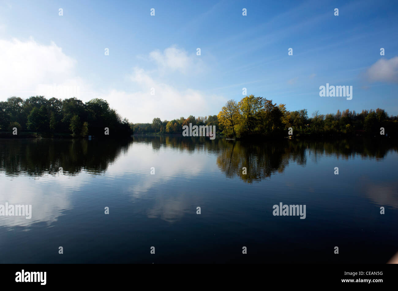 arrow valley lake country park redditch worcestershire Stock Photo - Alamy