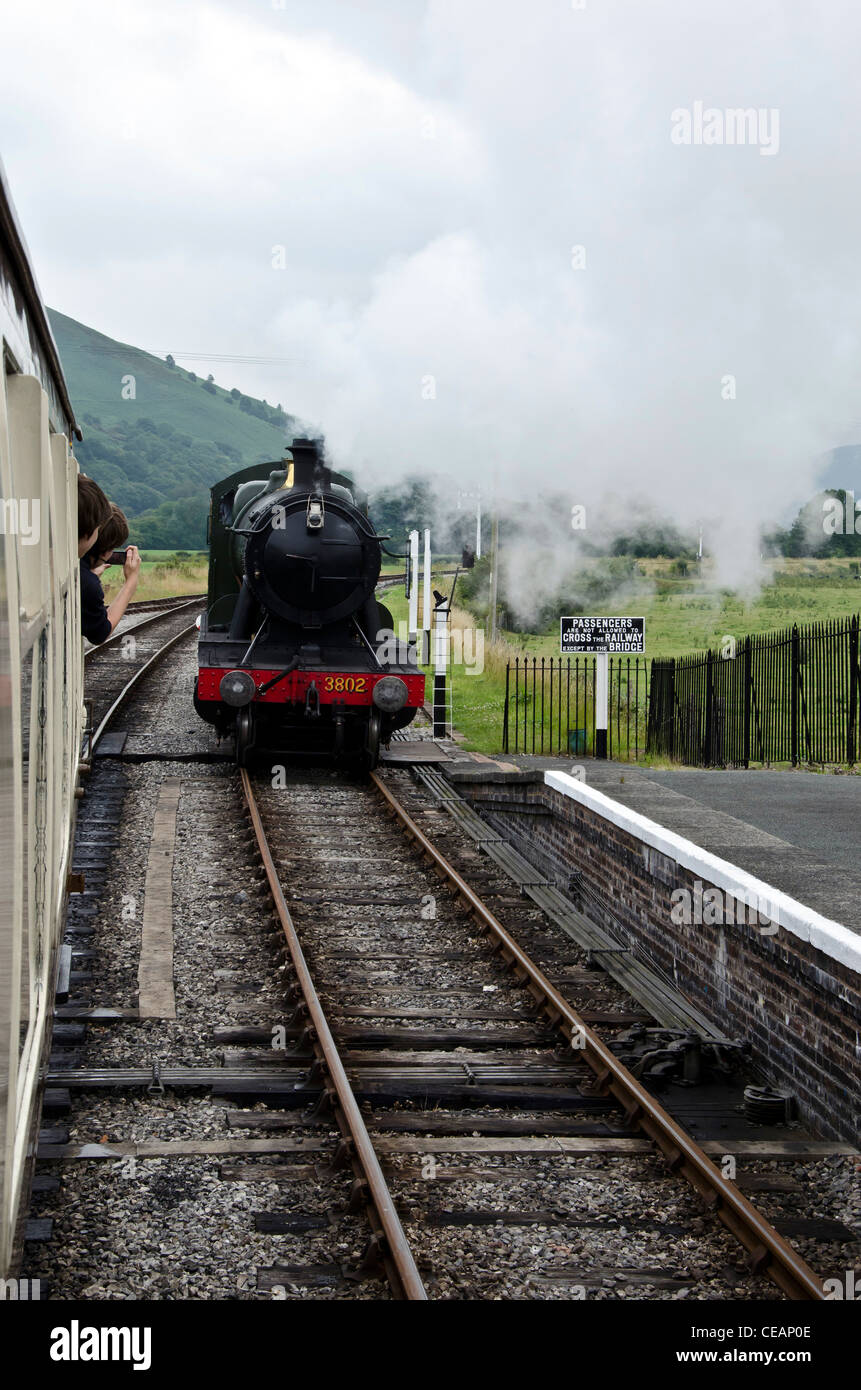 Steam locomotive at Carrog Station on the Llangollen Railway, North ...