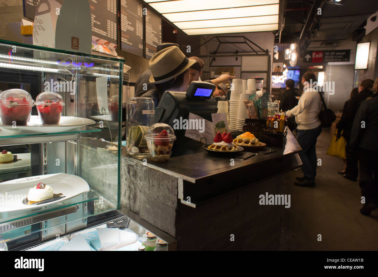 Coffee shop usa diverse hi-res stock photography and images - Alamy
