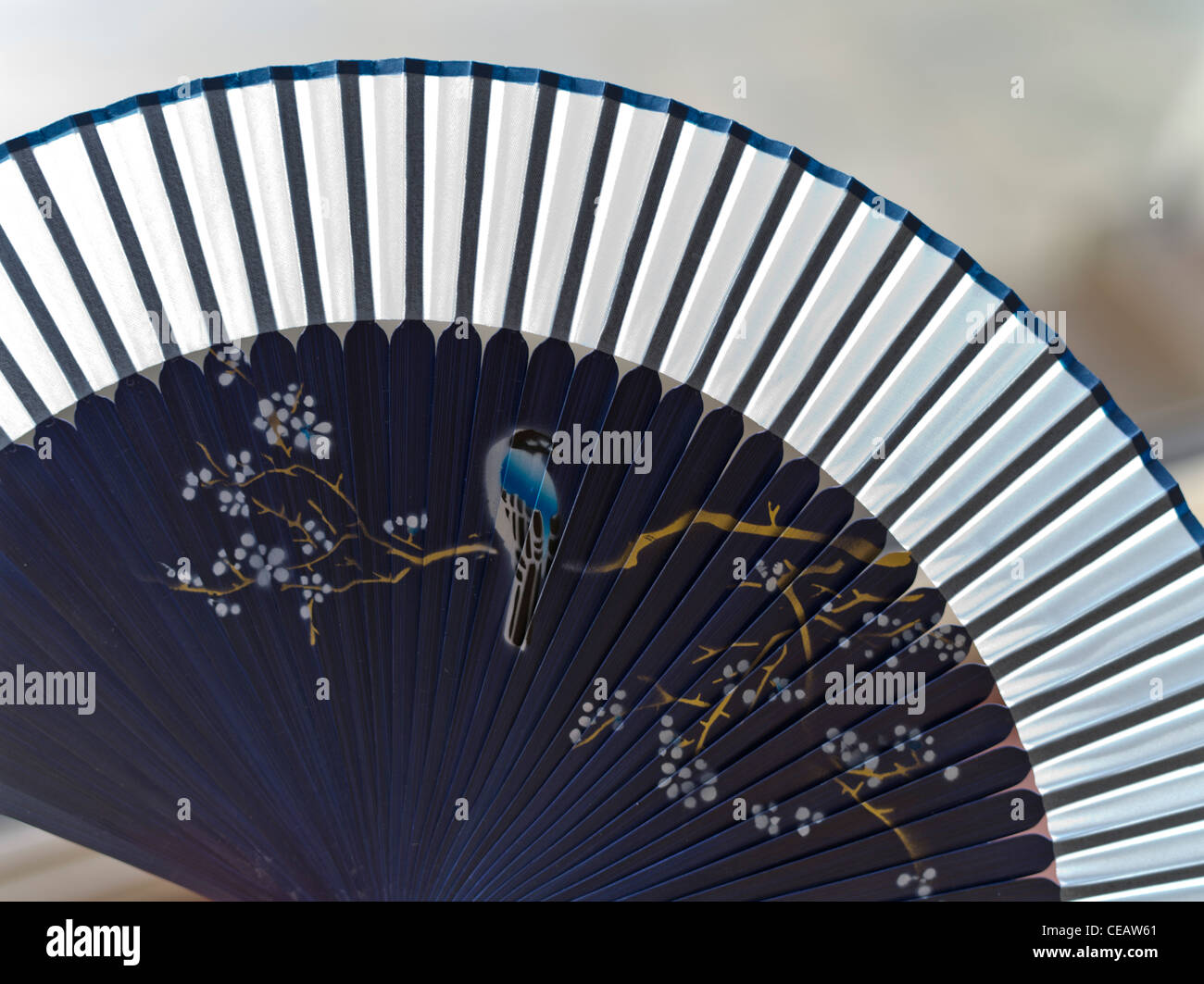 Chinese paper fans hi-res stock photography and images - Alamy