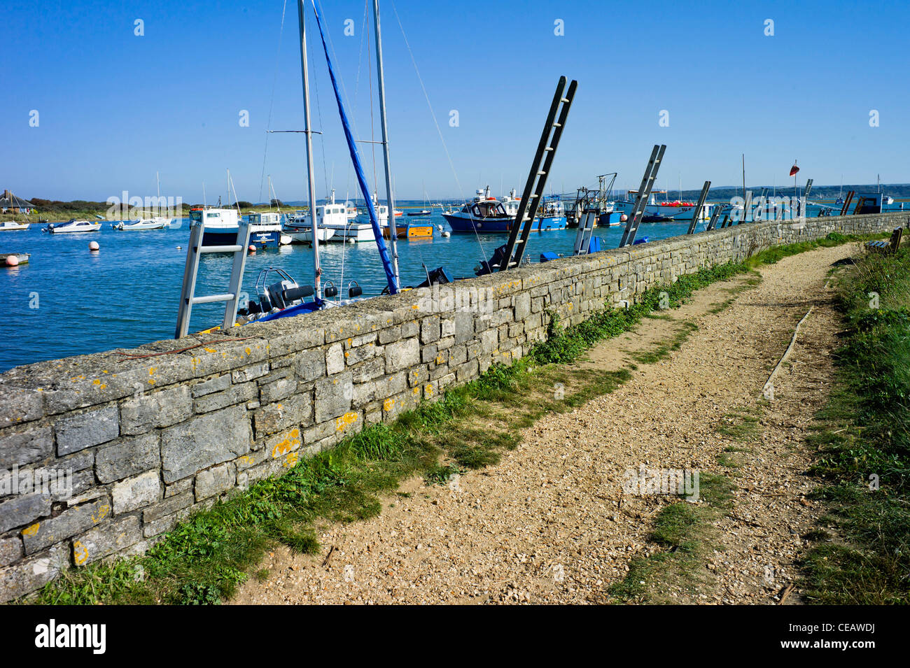 Lymington estuary hampshire hi-res stock photography and images - Alamy