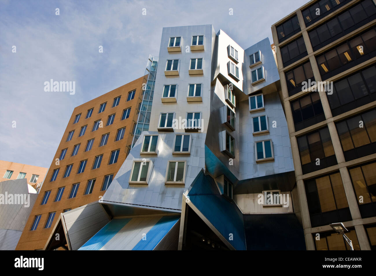 Frank gehry boston hi-res stock photography and images - Alamy