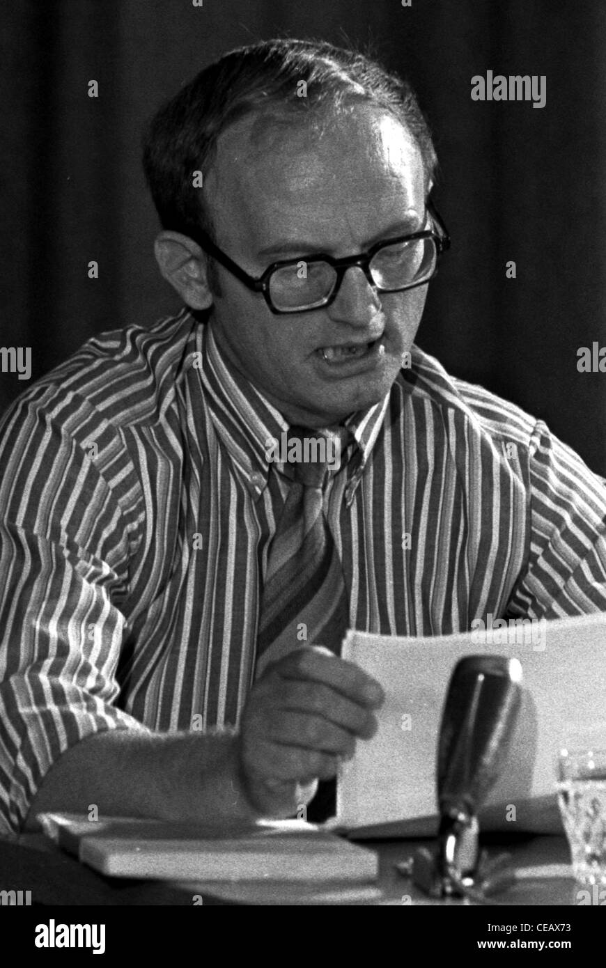 Hermann Kant - *14.06.1926: Portrait of the German writer at a reading ...