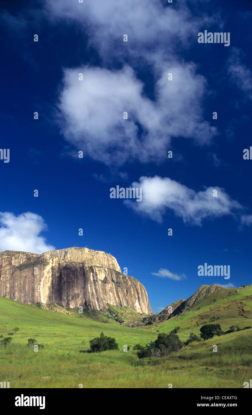 Inselberg granite outcrops rock hi-res stock photography and images - Alamy