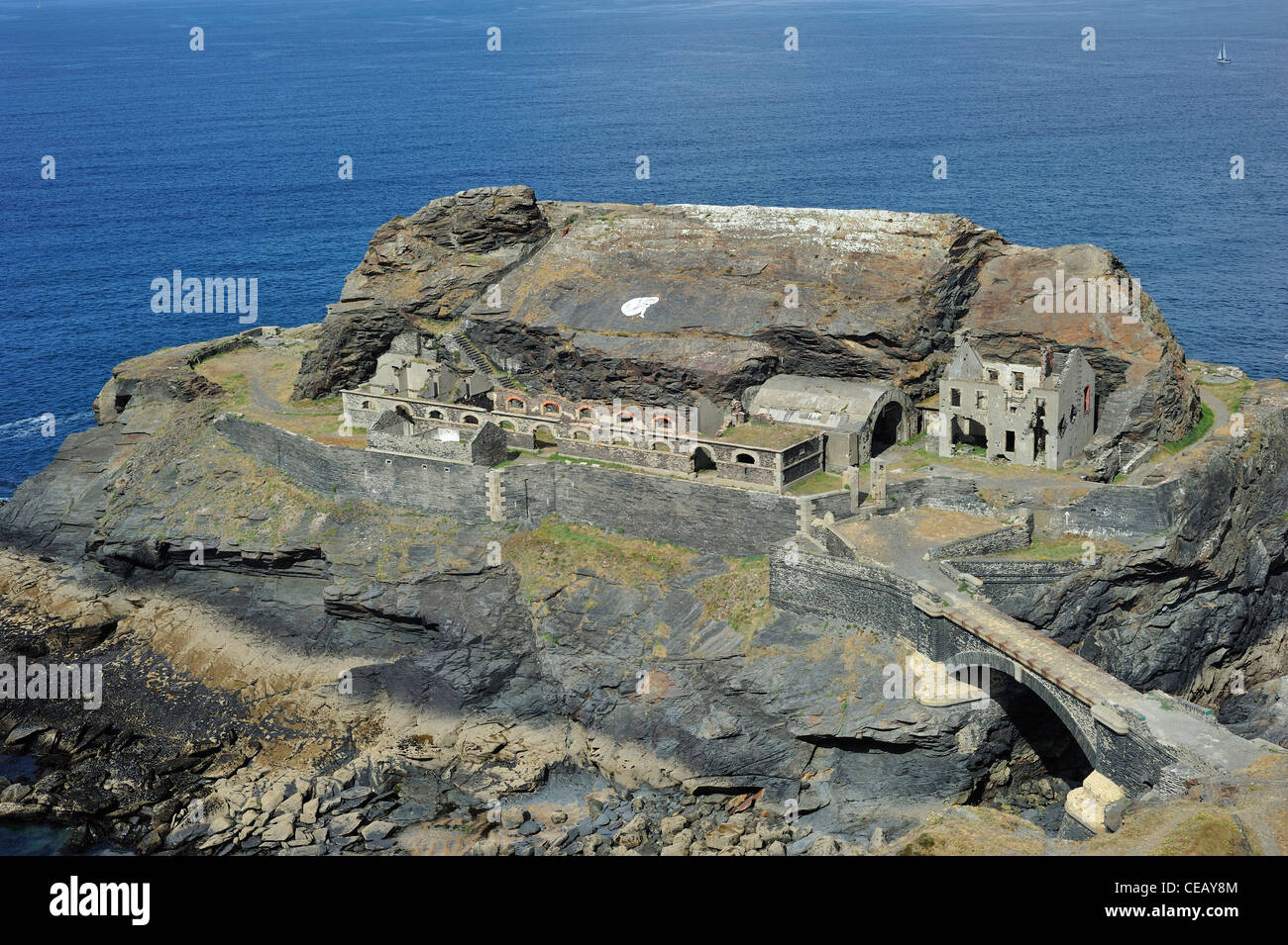 Vauban fortress at the Pointe des Capucins at Roscanvel, Finistère ...
