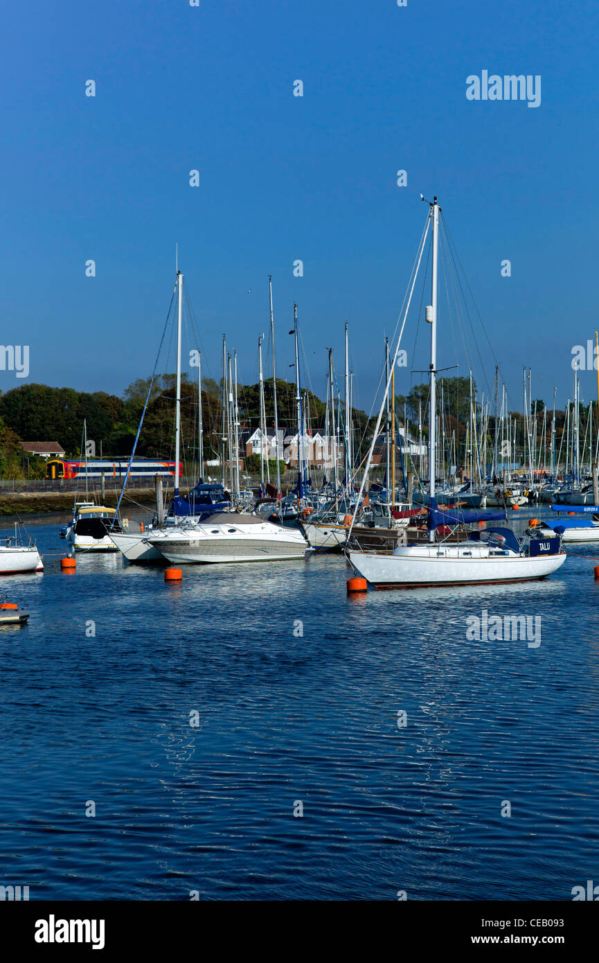 lymington harbour port hampshire Stock Photo - Alamy