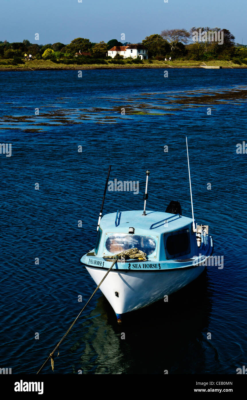 solent way footpath lymington hampshire Stock Photo - Alamy