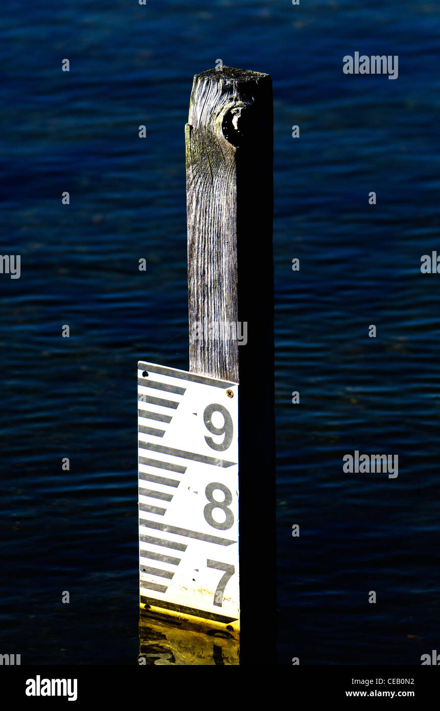 solent way footpath lymington hampshire Stock Photo - Alamy