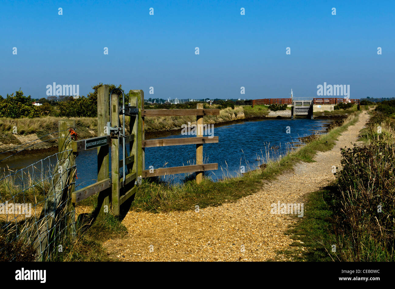 solent way footpath lymington hampshire Stock Photo - Alamy