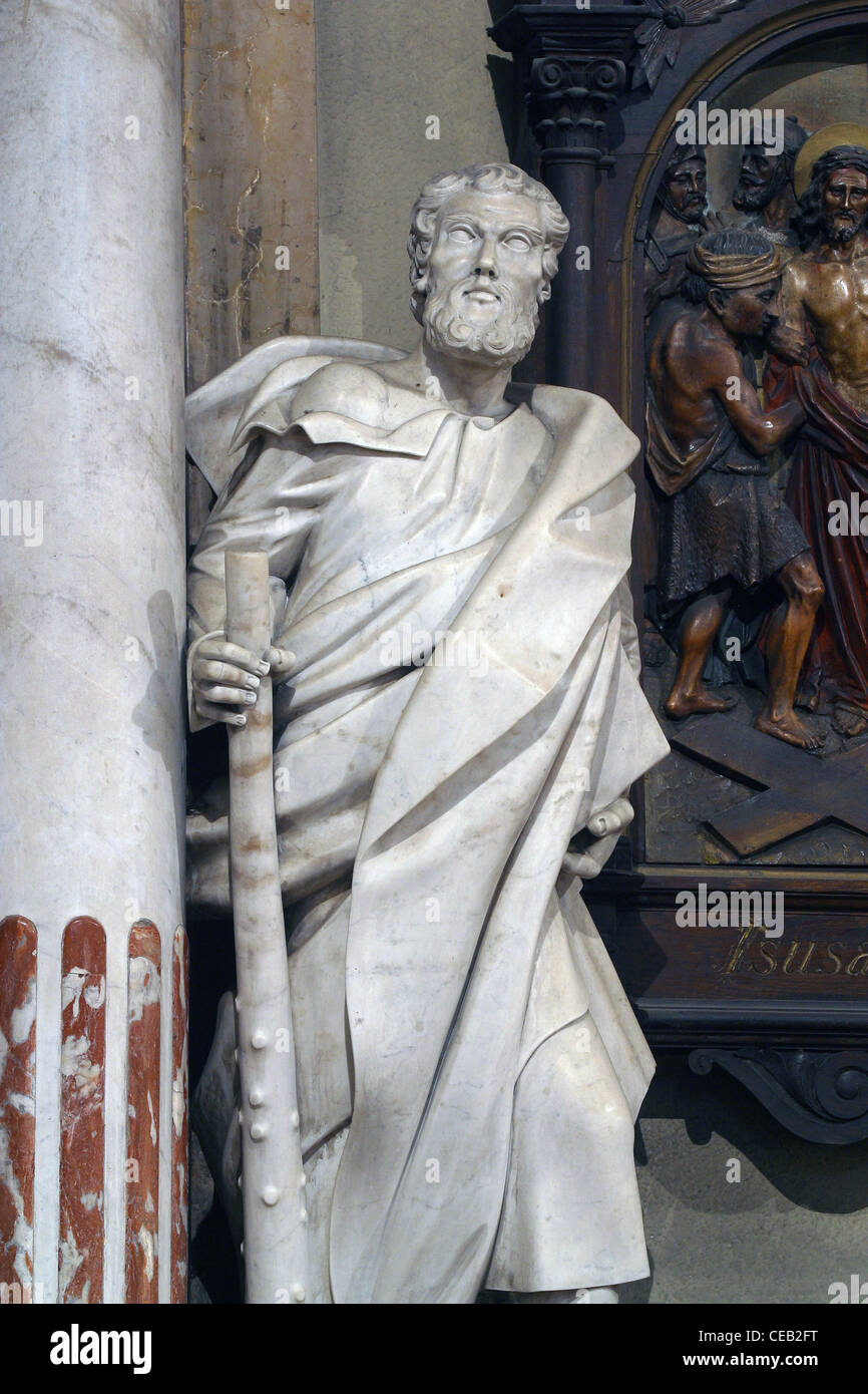 Statue of saint Stock Photo - Alamy