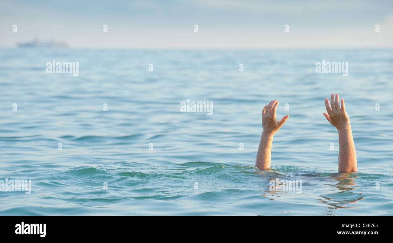 Man sinking underwater hi-res stock photography and images - Alamy