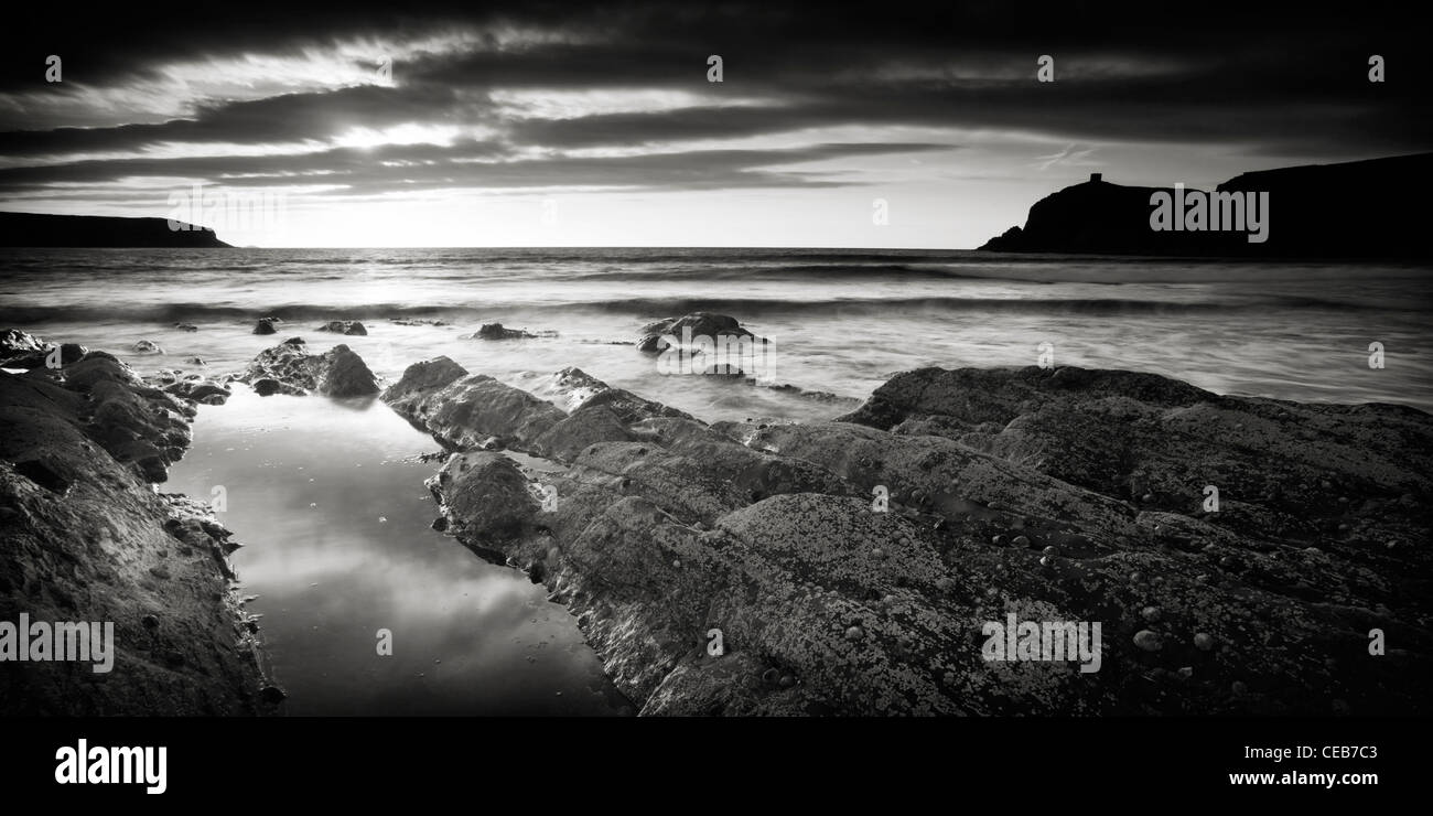 Seaside rock pool hi-res stock photography and images - Alamy
