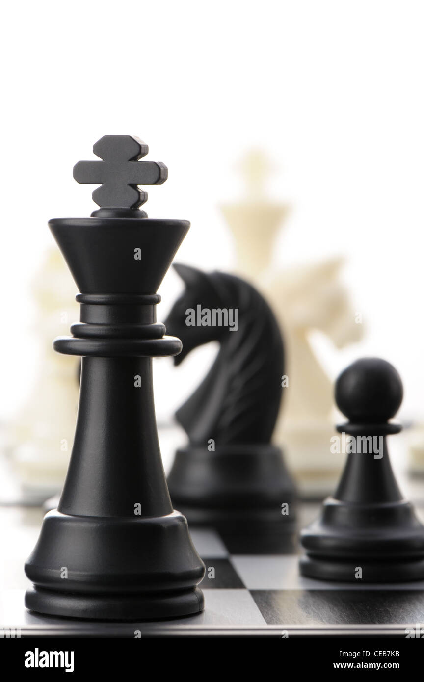 Black chess king hi-res stock photography and images - Alamy