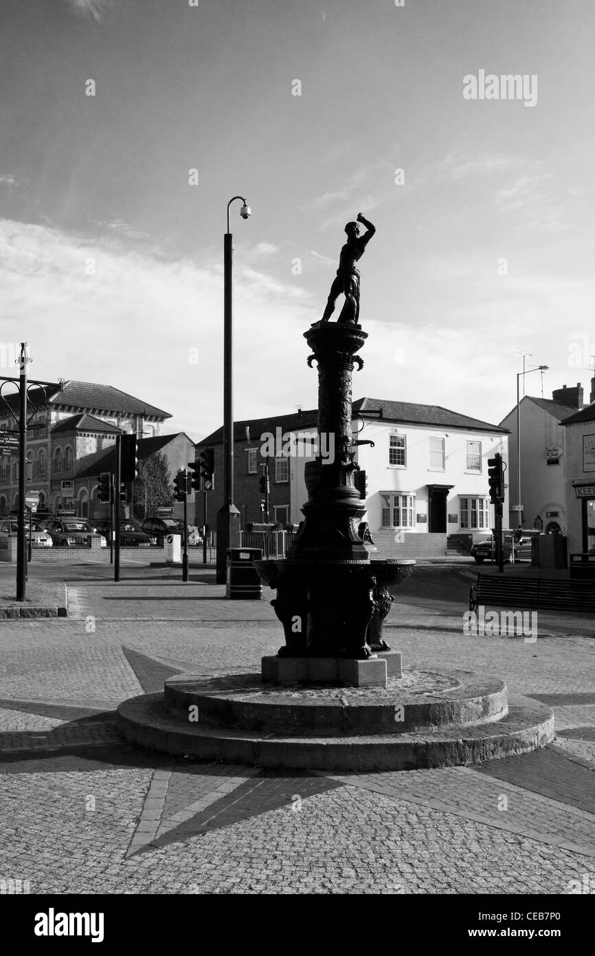 Kettering statue hi-res stock photography and images - Alamy