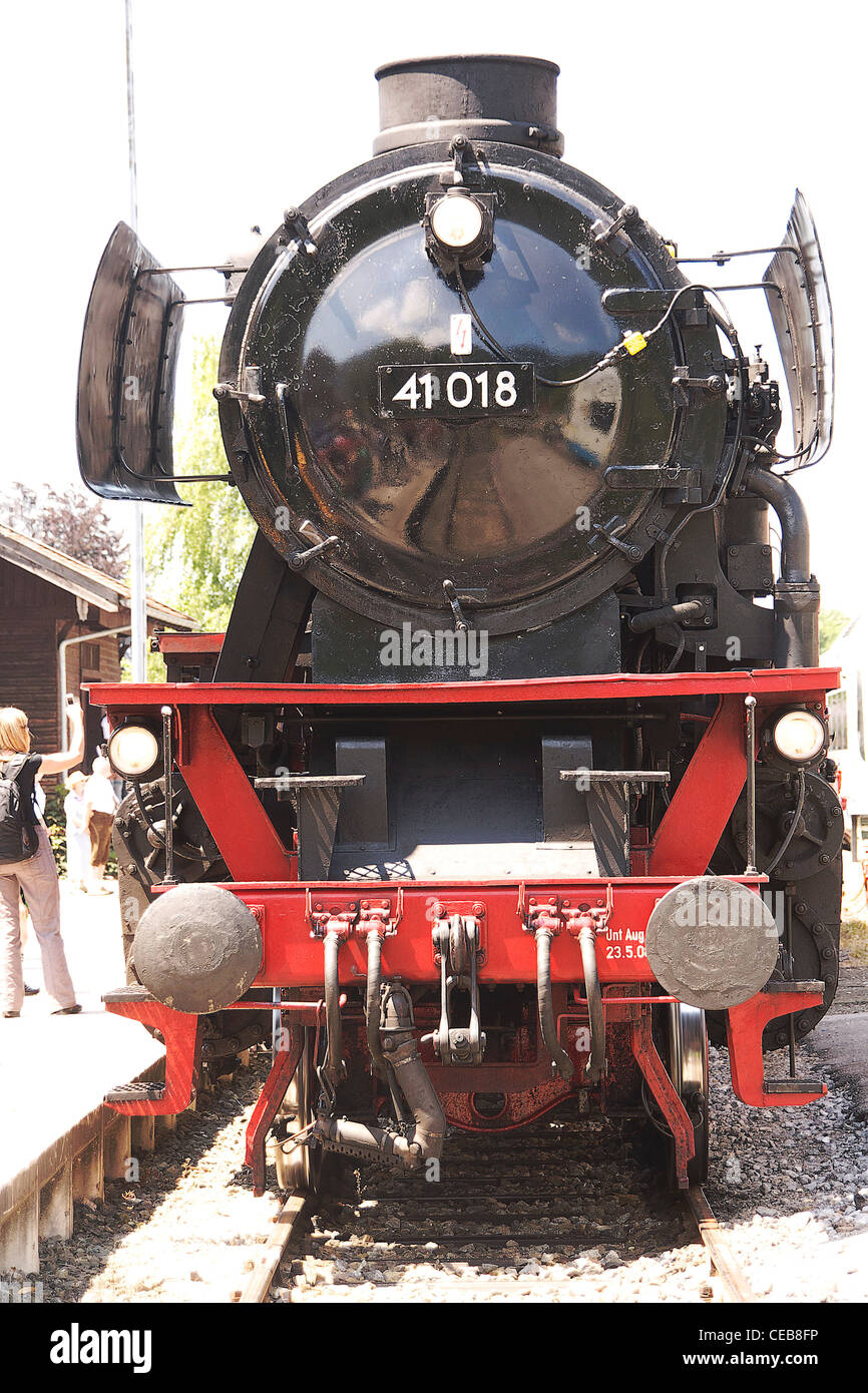 Vintage steam locomotive drawn hi-res stock photography and images - Alamy