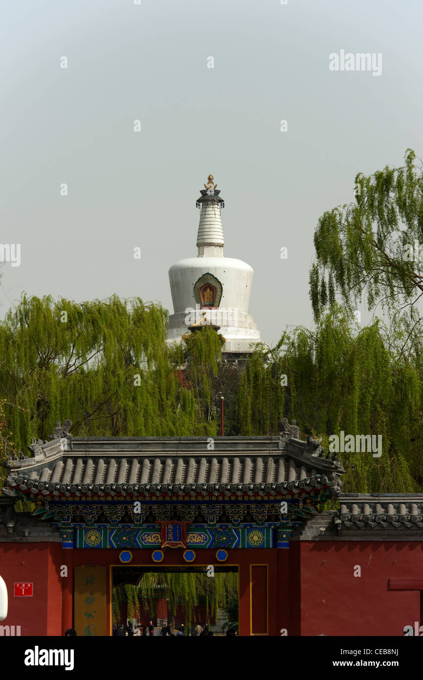 The White Pagoda, Beihai Park, Xicheng District, Beijing, China, Asia ...
