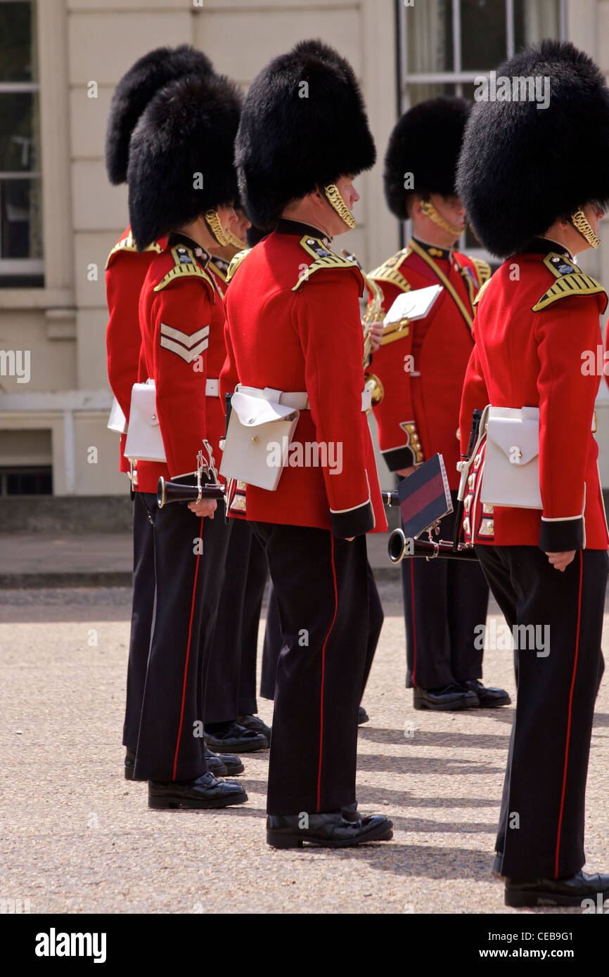 The Grenadier Guards marching band practicing before the 'Changing of ...