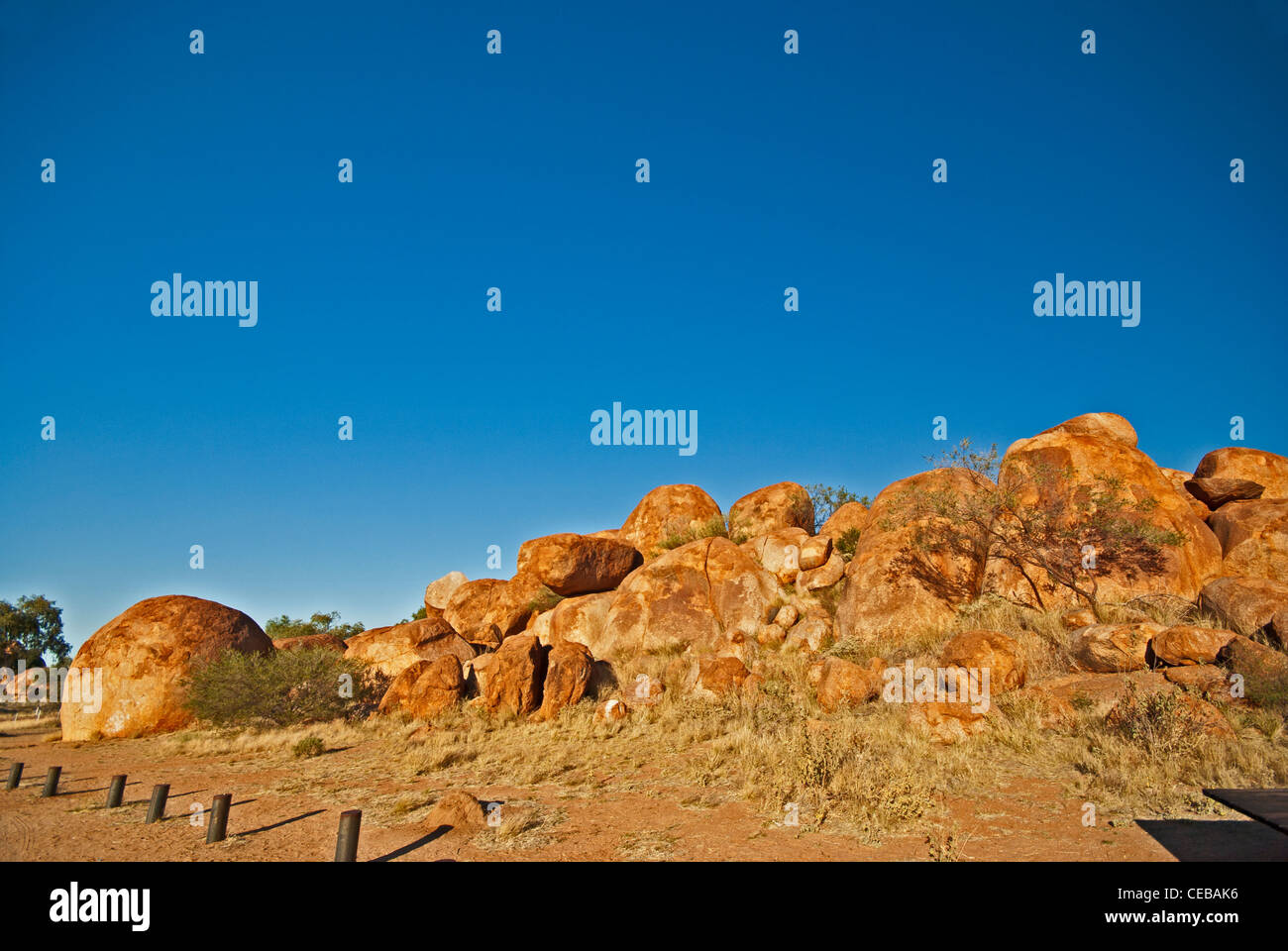 DEVIL'S MARBLES, NORTHERN TERRITORY, NT, AUSTRALIA, OUTBACK Stock Photo ...