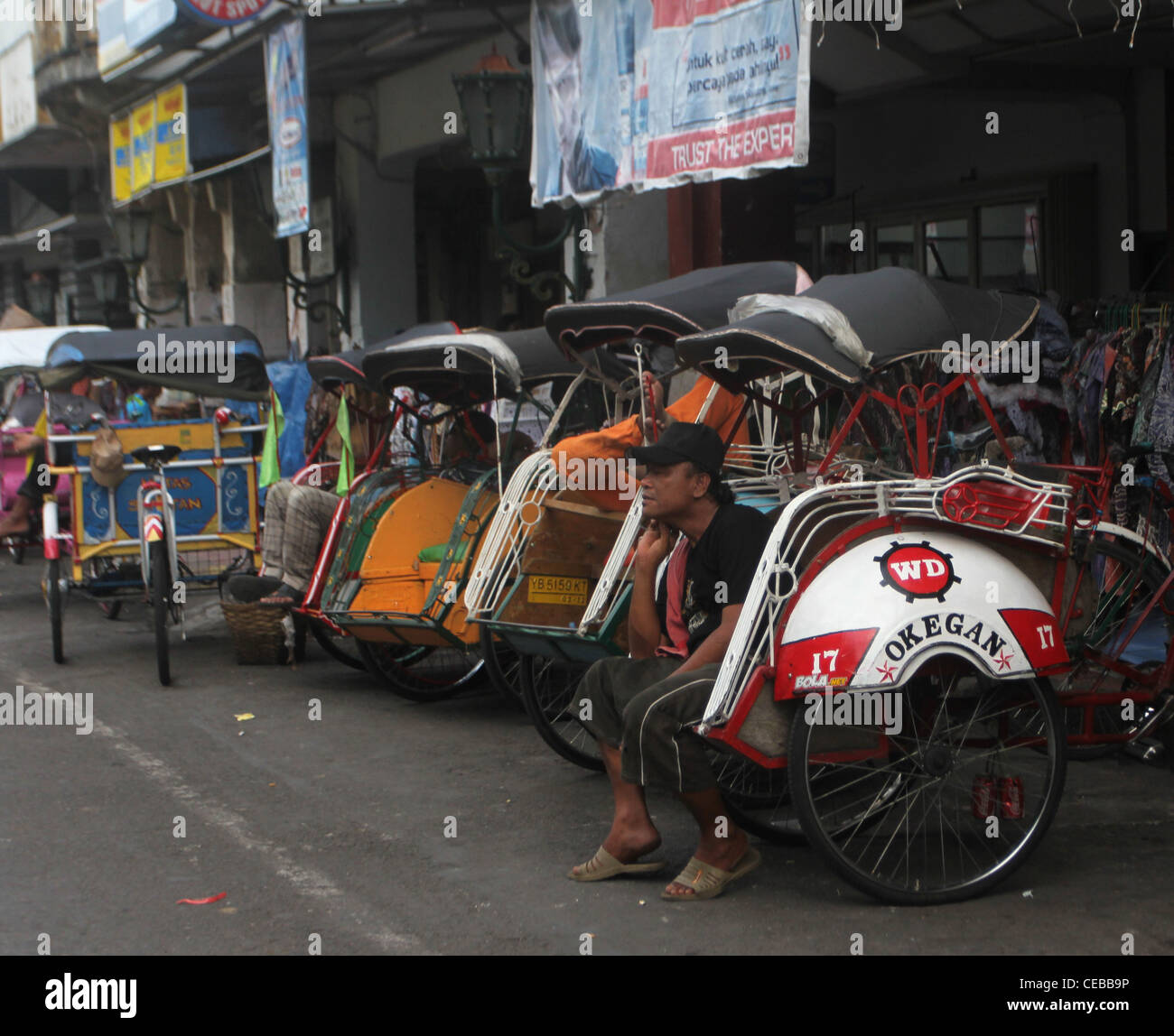 Rickshaw transport indonesia hi-res stock photography and images - Alamy