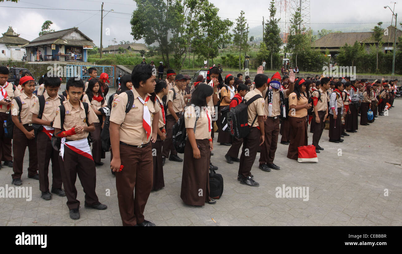 School children school assembly hi-res stock photography and images - Alamy