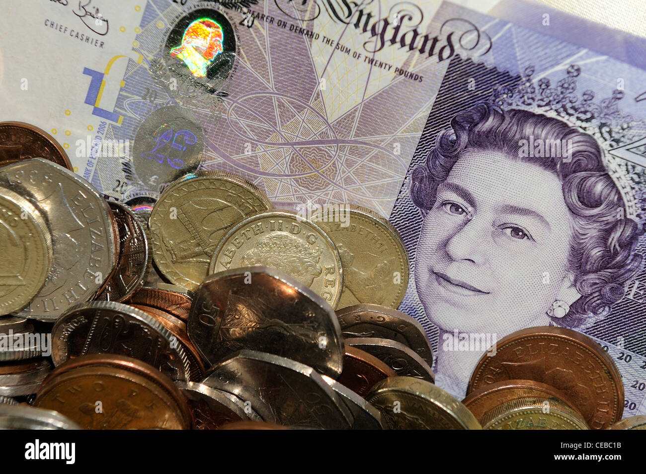 Queens head currency hi-res stock photography and images - Alamy