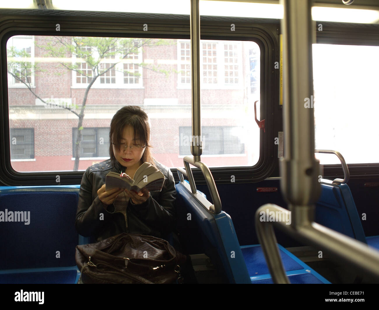 Manhattan transit bus hi-res stock photography and images - Alamy