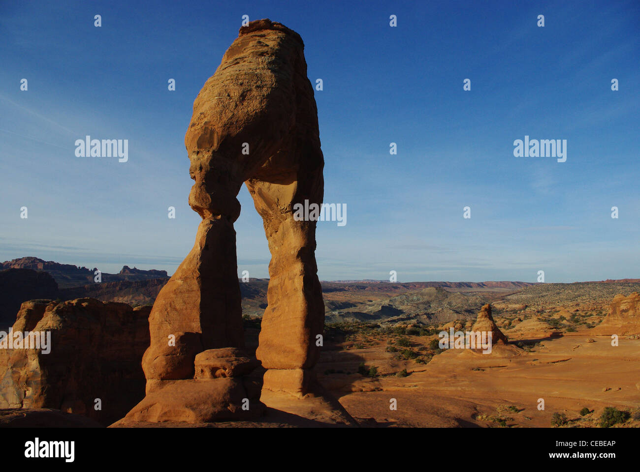 Brown rock arch hi-res stock photography and images - Alamy