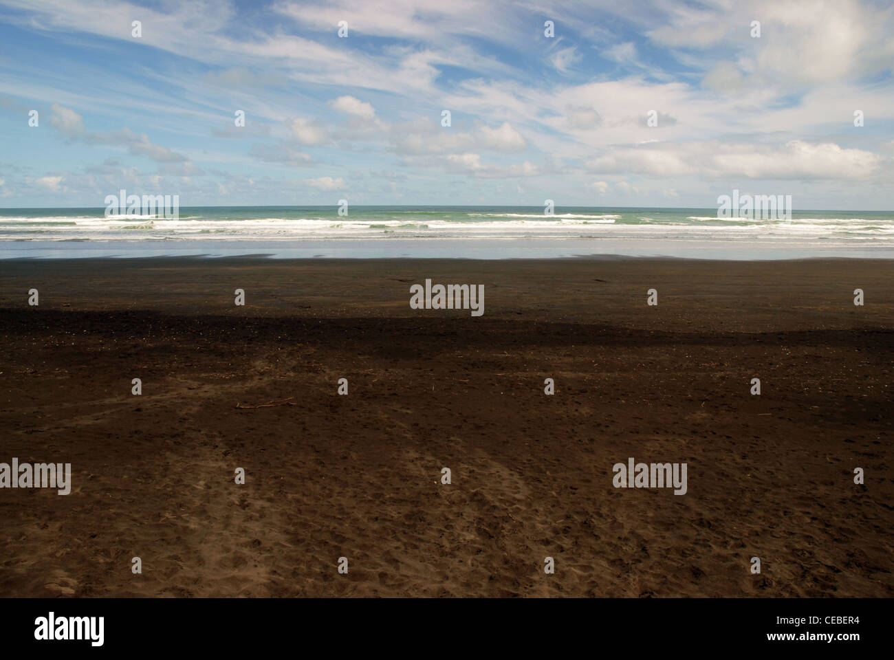 Piha Beach NZ Stock Photo - Alamy