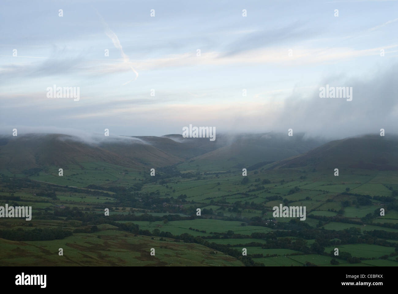 Dawn overlooking the Edale Valley in the Peak District National Park ...
