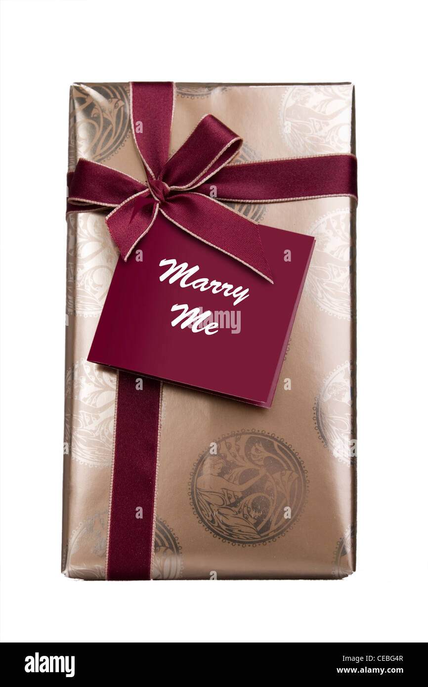 Present wrappers hi-res stock photography and images - Alamy