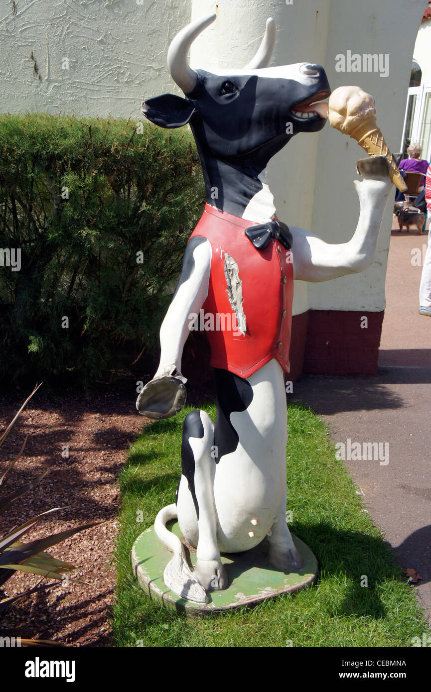 model cow eating ice cream cone Stock Photo - Alamy
